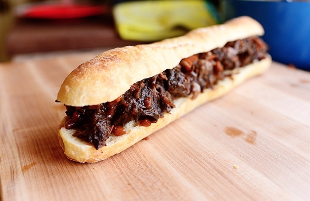 This Blue Ribbon Worthy Short Rib Sandwich Is The Perfect Lunch ...