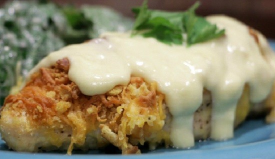 This Ritz Cracker Chicken Has A Surprising Crunch & A Ton Of Flavor ...