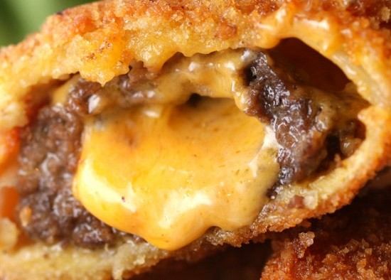 These Tantalizing Onion Rings Have A Surprise Ingredient Inside That ...