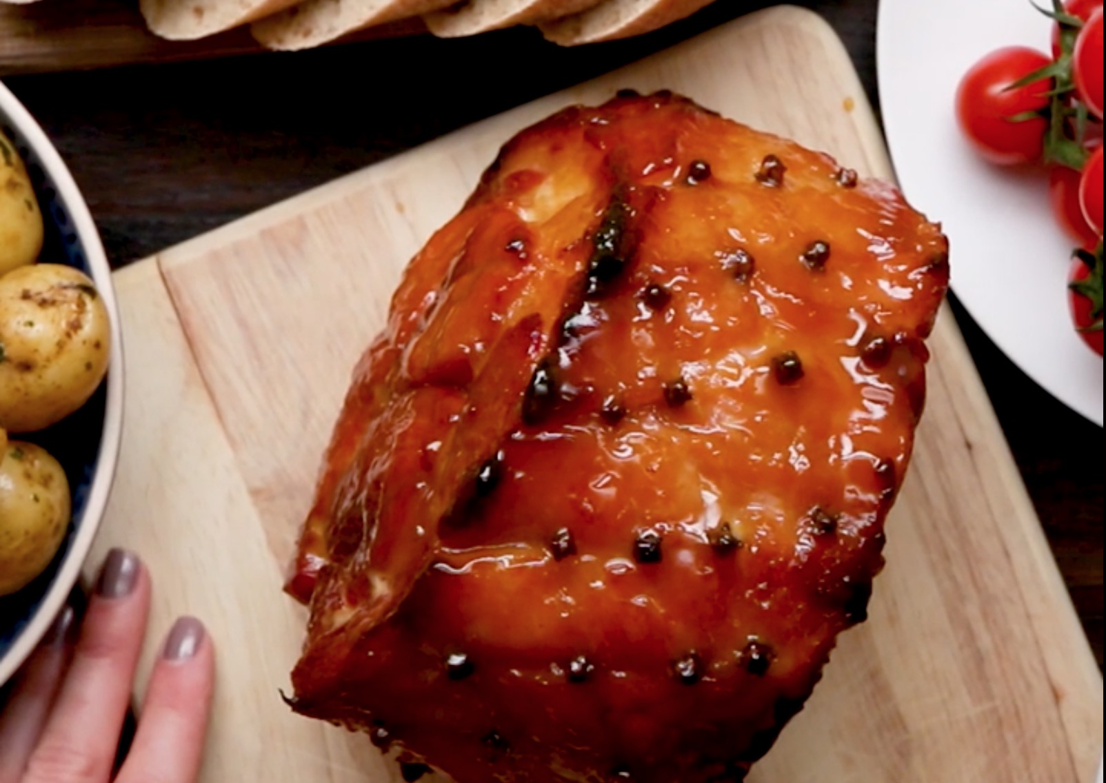 This Award Winning Pineapple & Maple Glazed Ham Will Wow Any Dinner ...